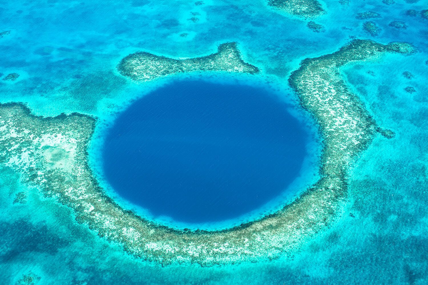 Great Blue Hole Belize Scenic Flight (Epic Bucket List Moment) - Im ...